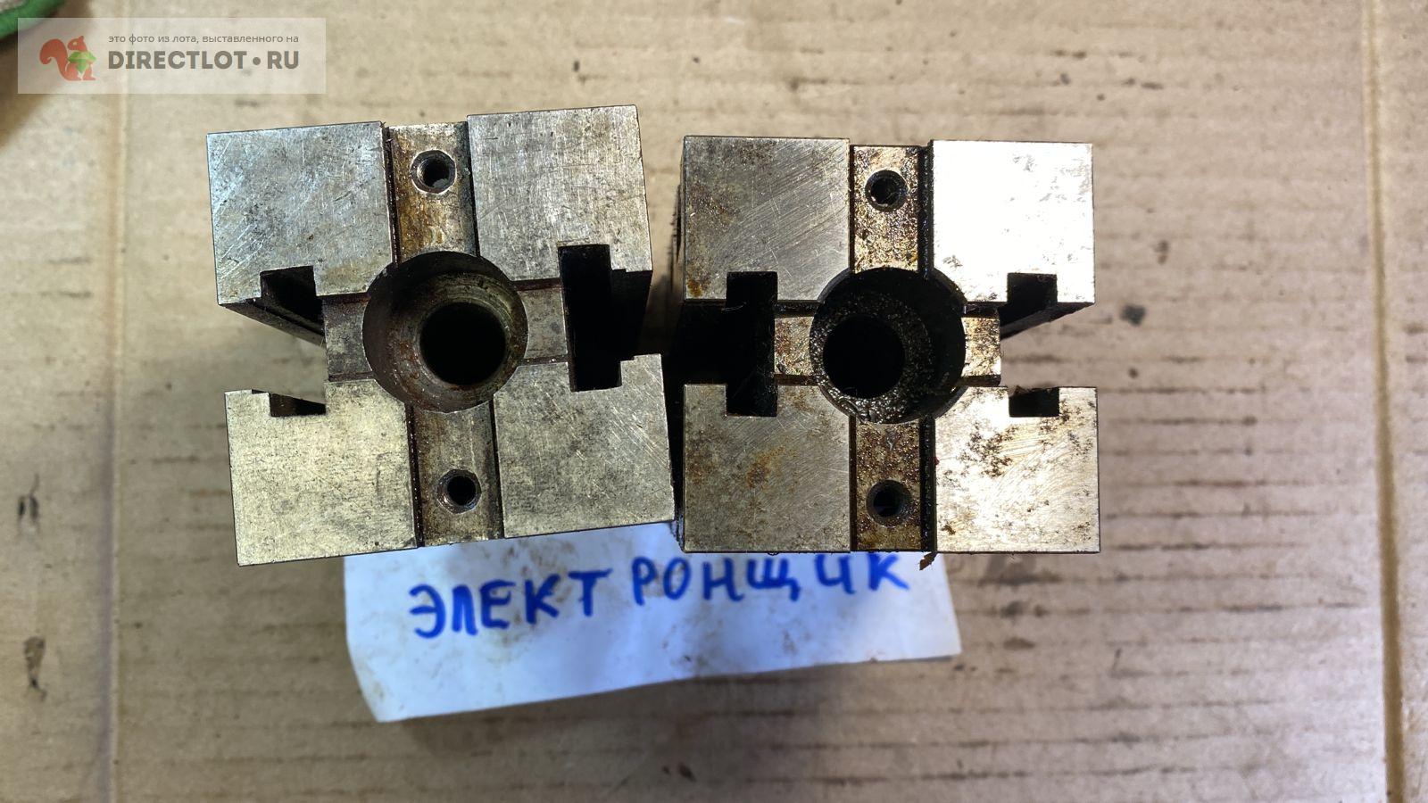 Опора квадратная продольными Т-образными пазами, 7033-2203 УСП 12 ...